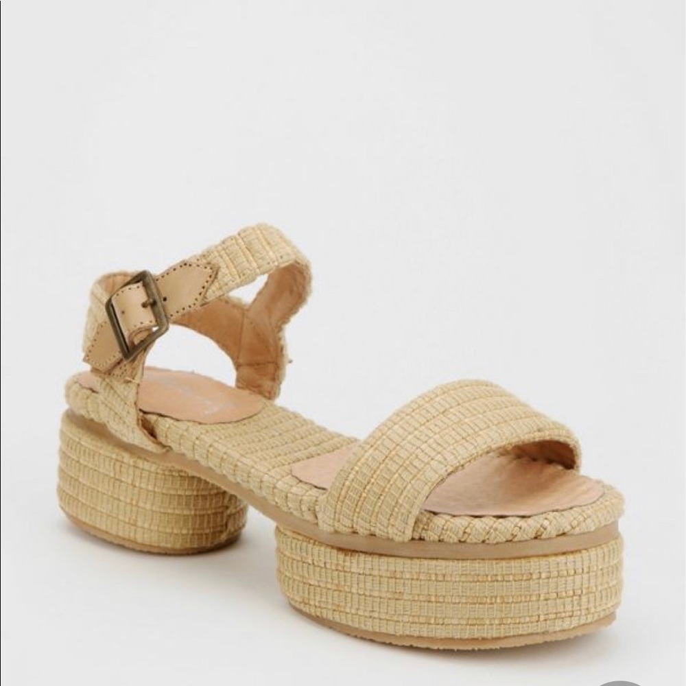 Iso!!!! Jeffrey Campbell Raffia Platform Sandal - Gem